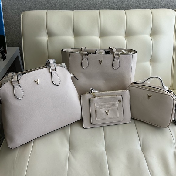 Vanessa Williams | Bags | Vanessa Williams Handbag Collection | Poshmark